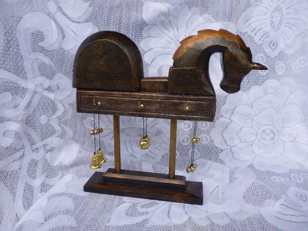 Caballo cascabel - Artesanías Ecuatorianas